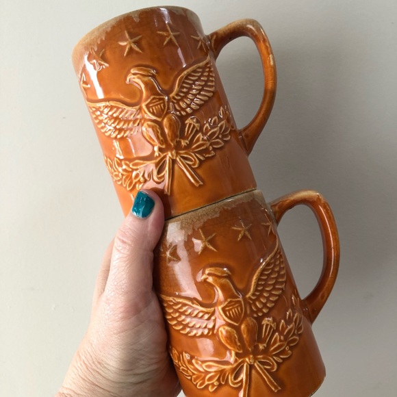 Kitchen | Pair Of Vintage Stoneware Eagle Mugs | Poshmark